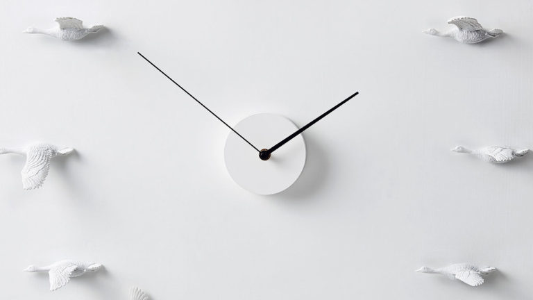 【Wall clock】鳥たちが時を舞う？一風変わった斬新な時計が美しすぎた| GREMA（グレマ）